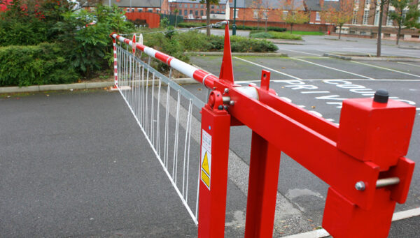 Manual Rising Arm Barriers | Manual Traffic Barriers - Newgate