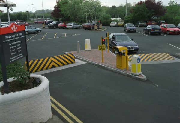 Road Blockers | Rising Kerbs - Newgate